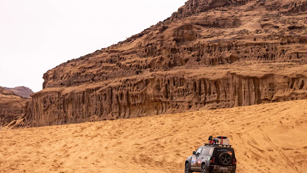 Defender - Beribis potencialas bekelės sąlygomis | Land Rover Lietuva