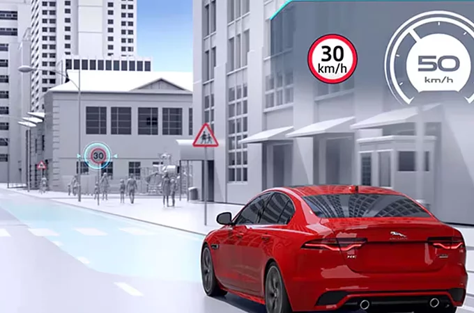 InControl | Driver Assistance | Jaguar Singapore