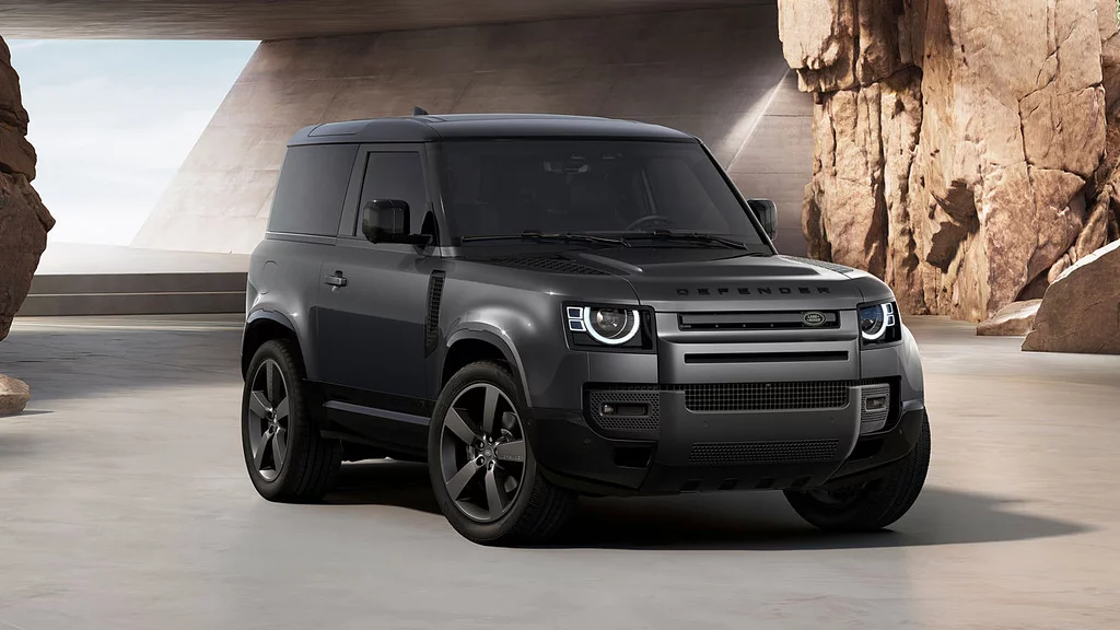 Explore Defender 90 2025 | Land Rover UAE