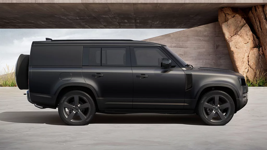 Oplev Defender 130 Outbound 2024 | Land Rover Danmark