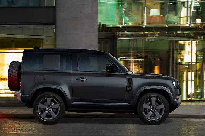 Defender | Unstoppable 4x4 Vehicles | Embrace the Impossible | Land Rover