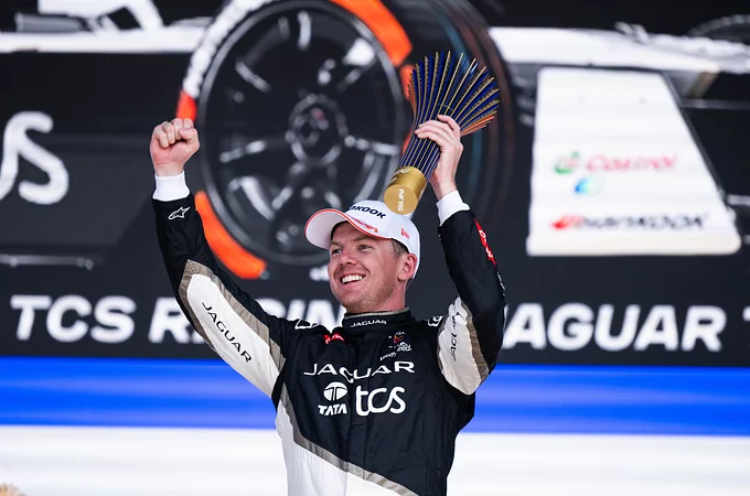 Jaguar TCS Racing 9. évad | Formula E csapat | Jaguar | Jaguar Magyarország