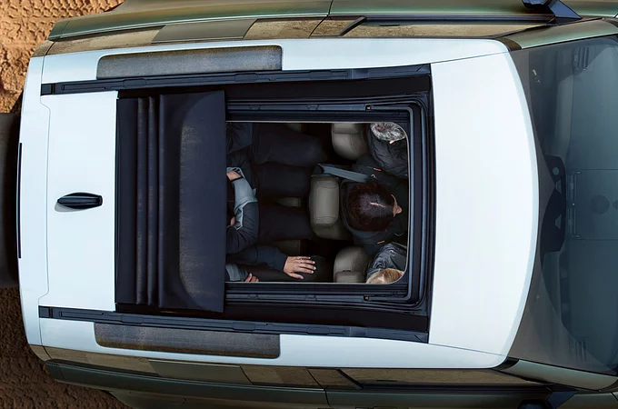 Defender 2024 Options & Accessories | Accessory Packs | Land Rover