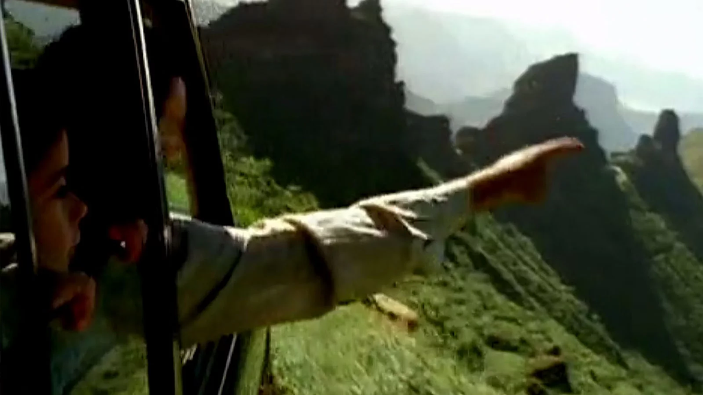 35 Years Of Discovery | Versatile Family SUV | Land Rover KSA