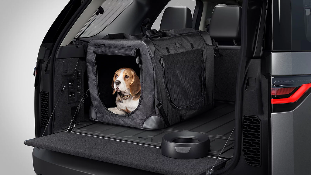 Explore The Ultimate Family SUV | Discovery | Land Rover UAE