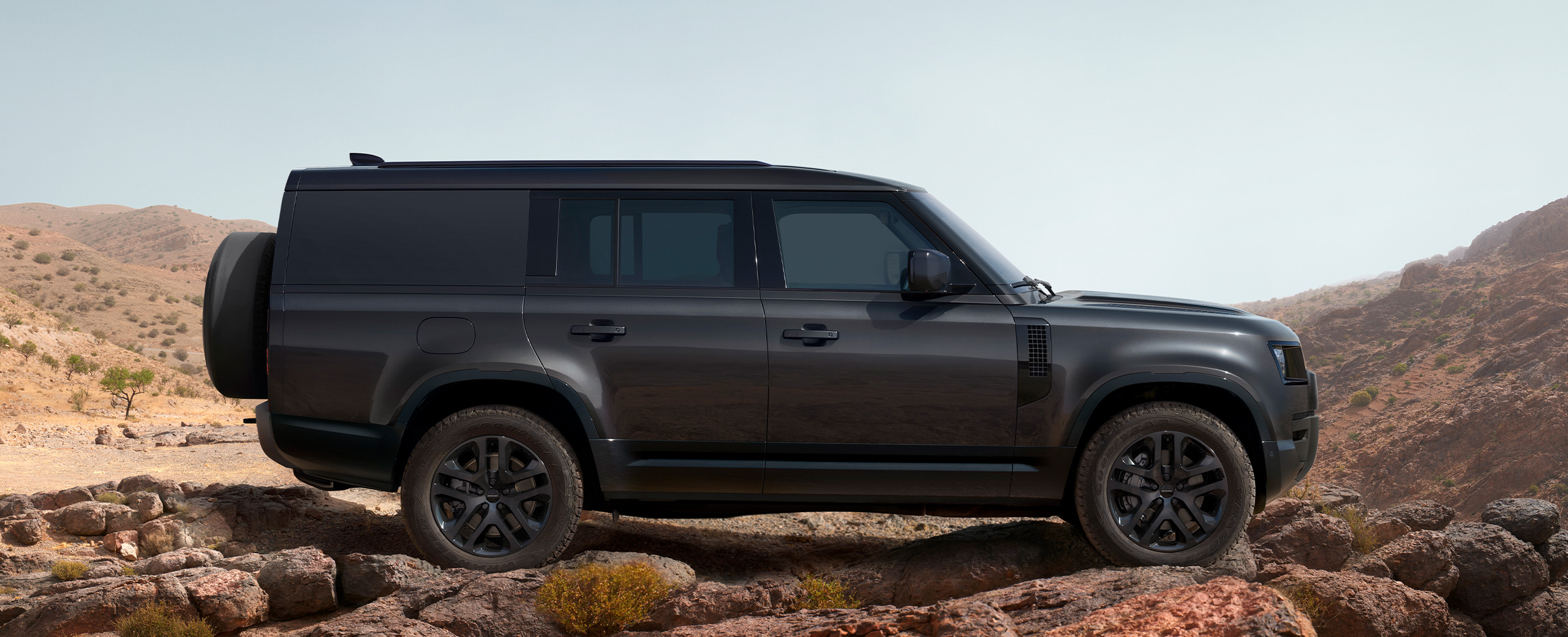 Defender 130 Outbound | Capability and comfort | Land Rover Ireland