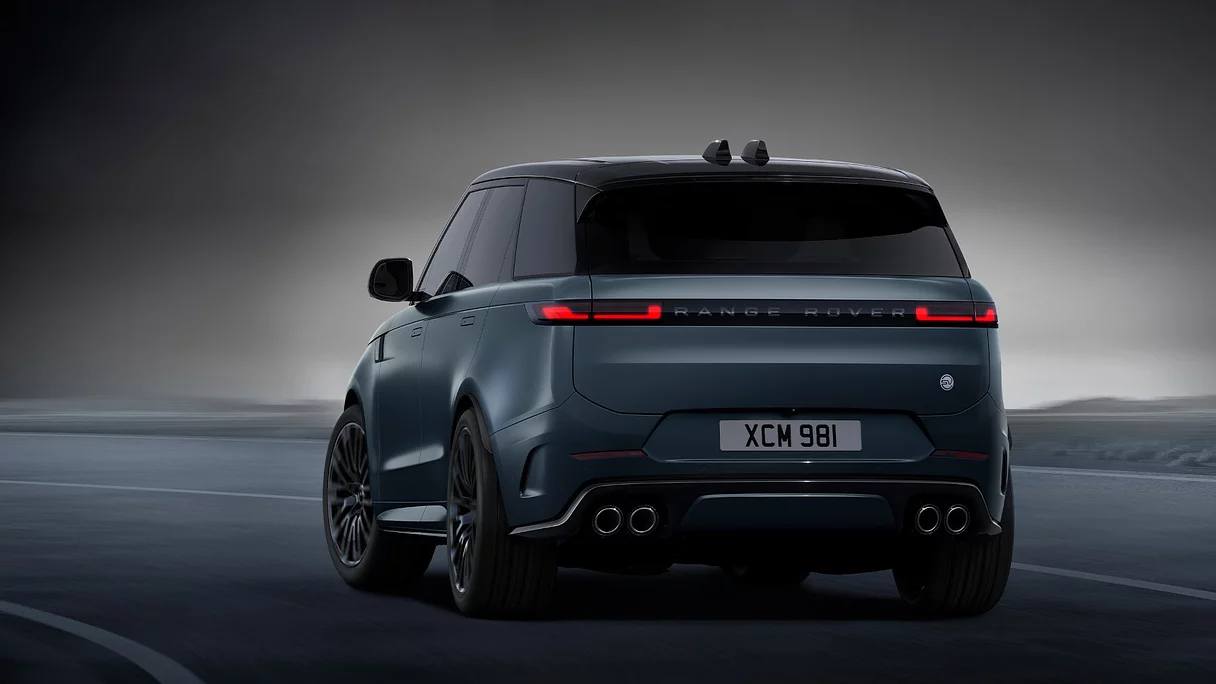 Explore Range Rover Sport | Ultimate SUV | Land Rover UAE