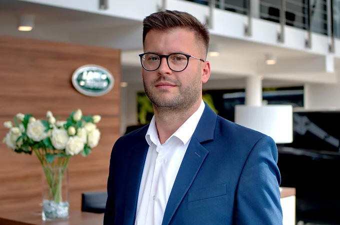 RAWSKI GROUP | Land Rover Polska