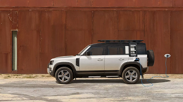 Baterii electrice | Tehnologie electrica si hibrida | Land Rover România