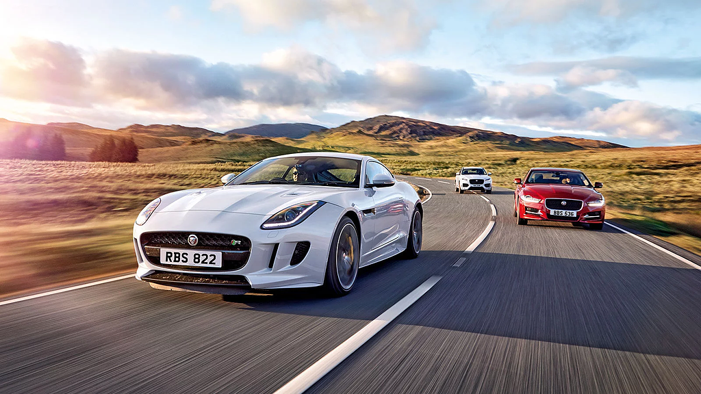 Jaguar Dynamic All-Wheel Drive Range - Article | Jaguar UAE