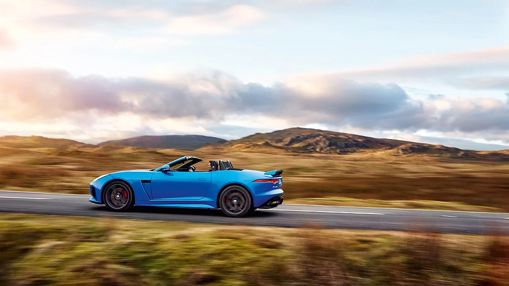 Dynamic All-Wheel Drive Range | AWD & Performance | Jaguar | Jaguar