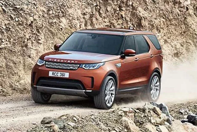 How To Drive Safely On Rocks – Off-Road 4x4 | Land Rover New Zealand