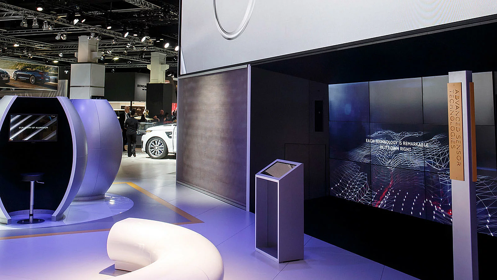 Advanced SUV Technologies - Innovation Lab - Land Rover | Land Rover ...