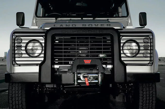 Off-Road Driving Techniques: How-To Guide - Ownership | Land Rover New ...