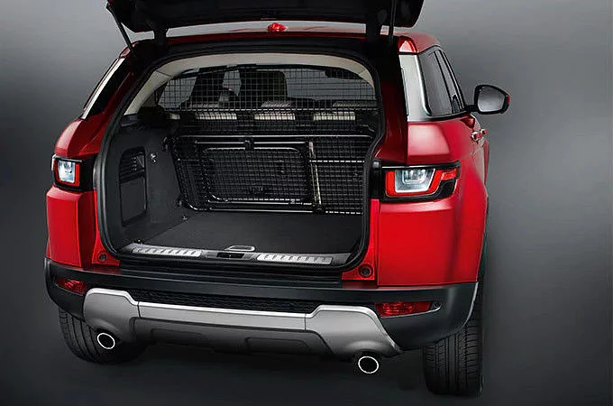 Off-Road Driving Techniques: How-To Guide - Ownership | Land Rover New ...