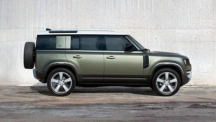 DEFENDER FAMILY | Land Rover UAE