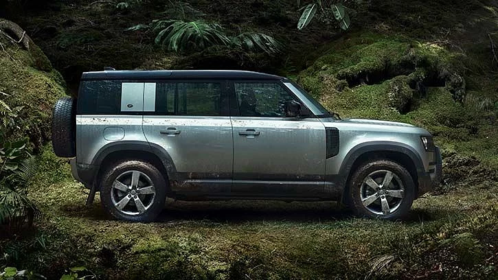 Defender Family | Land Rover Indonesia