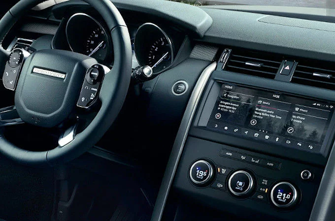 Range Rover, Discovery & Defender Ownership | Land Rover New Zealand