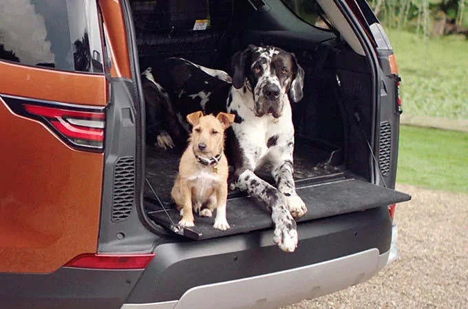 Land Rover Brochures | Shopping Tools | Land Rover Malaysia