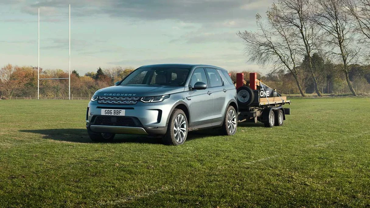 Land Rover's Towing Capabilities and Capacities | Land Rover Armenia