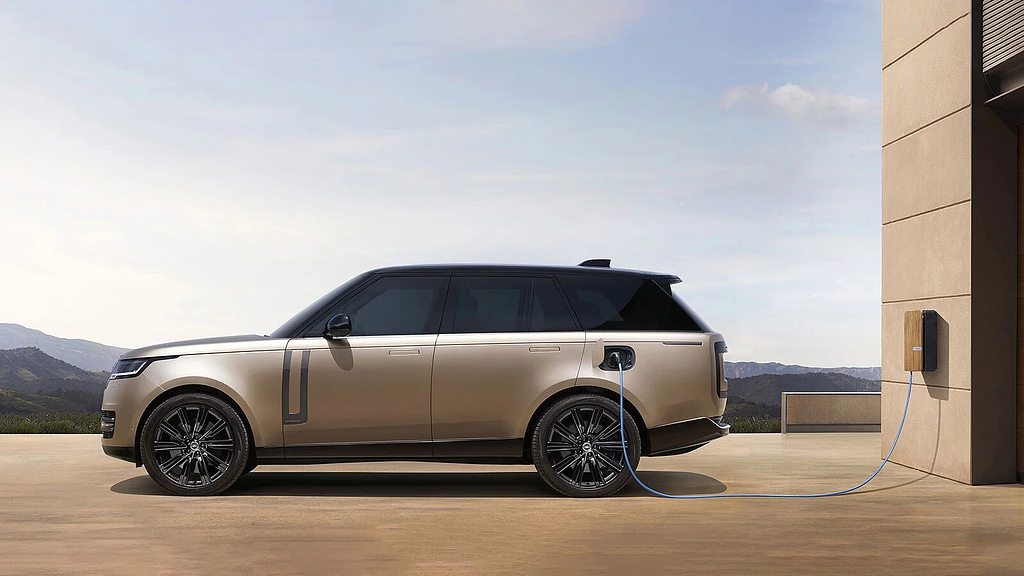 EXPERIENCE RANGE ROVER BOUTIQUE | Land Rover Indonesia