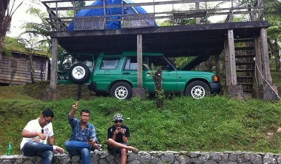 25 Years of Discovery - Land Rover | Land Rover Laos