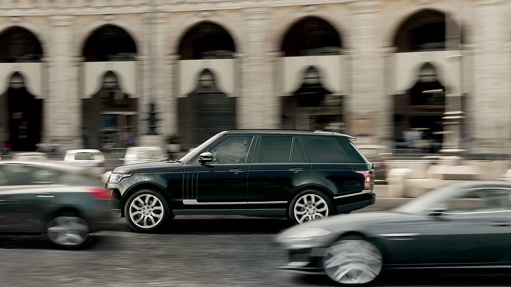 Véhicules professionnels Land Rover | Fleet & Business | Land Rover Senegal