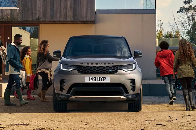 SUV-ji s 7 sedeži | Združena razkošje in priročnost | Land Rover Slovenija