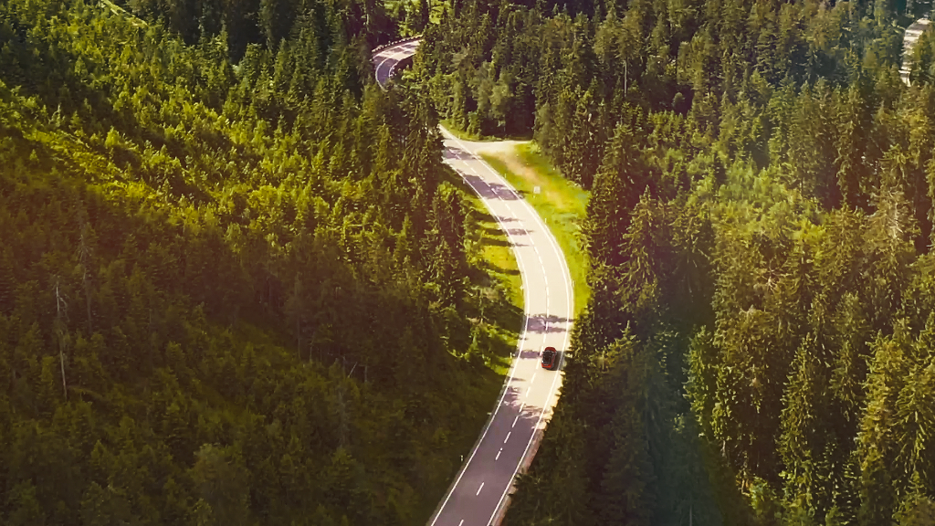 Land Rover | Explore Luxury SUVs and 4x4 Vehicles | Land Rover Bahrain