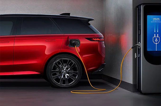 Electrified vehicles | Range and Benefits | Land Rover New Zealand