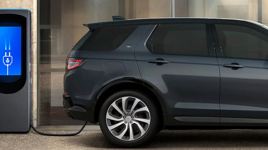 Electric Batteries | Electric and Hybrid Technology | Land Rover | Land ...