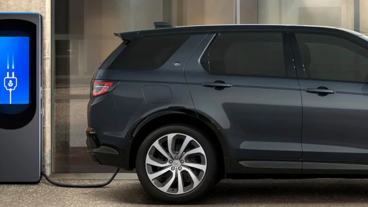 Electric Batteries | Electric and Hybrid Technology | Land Rover | Land ...