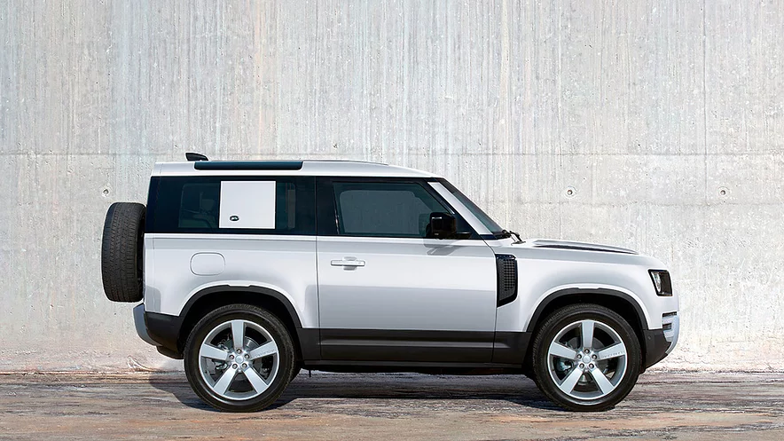 Defender 5-Year Warranty | Land Rover Ireland