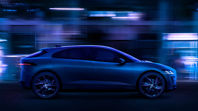 I-PACE | Explore all-electric SUV features | Jaguar | Jaguar Mauritius