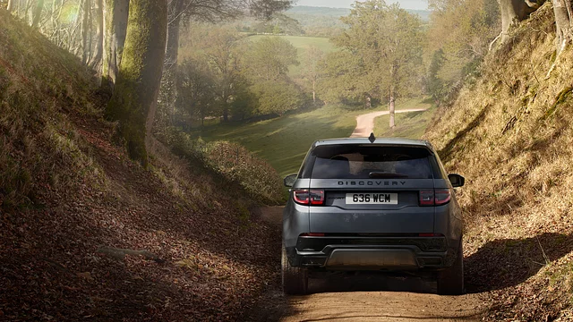 Explore the Versatile Designs of Discovery Sports | Land Rover New Zealand